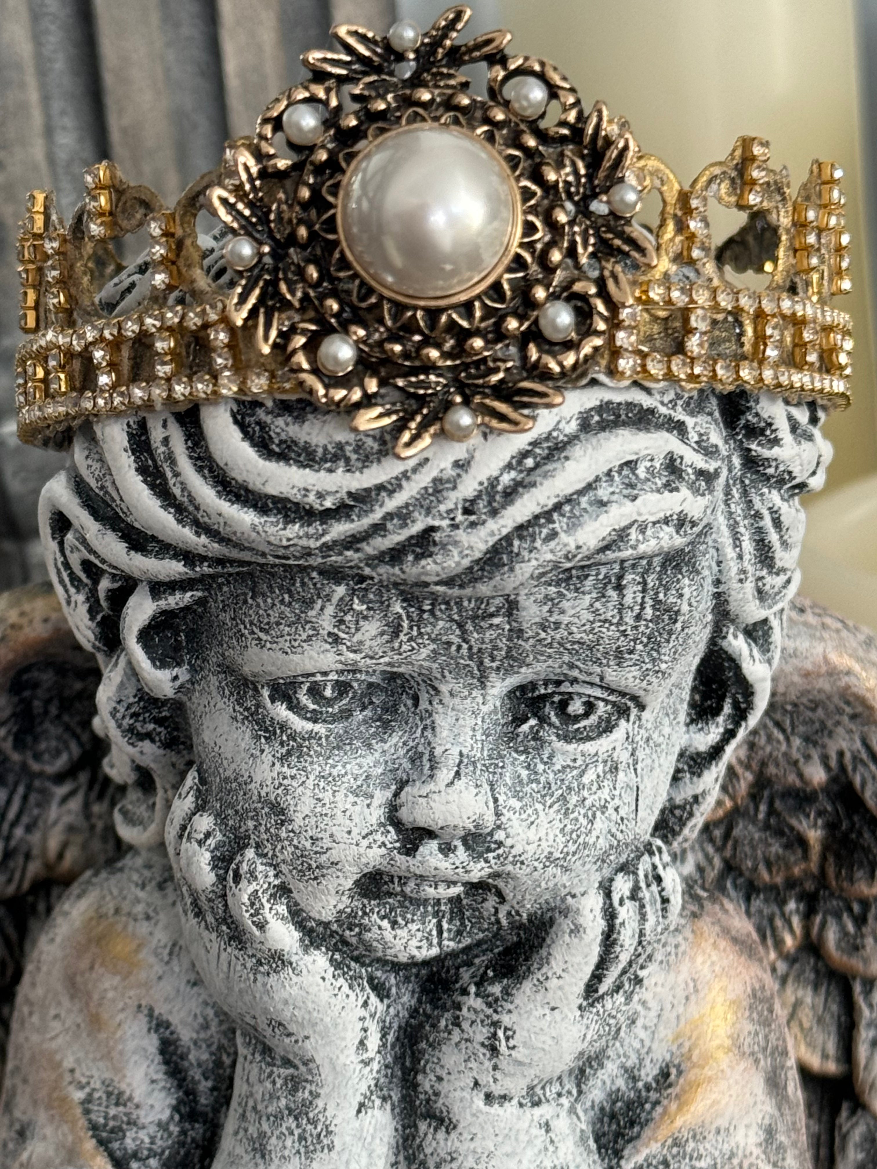 Statues – Page 2 – Bohemian Bee